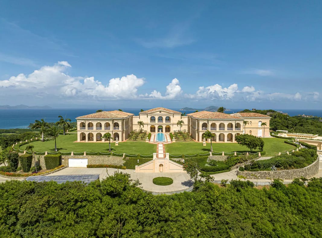 Incredible $200 Million Estate On A Private Island (PHOTOS)
