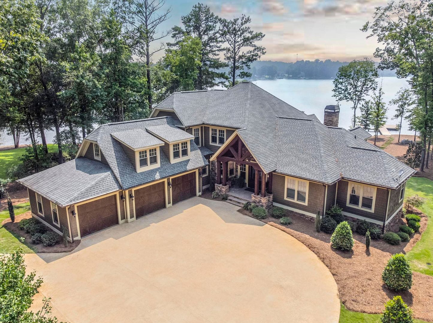 Shingle & Stone Lakefront Home In Georgia (PHOTOS)