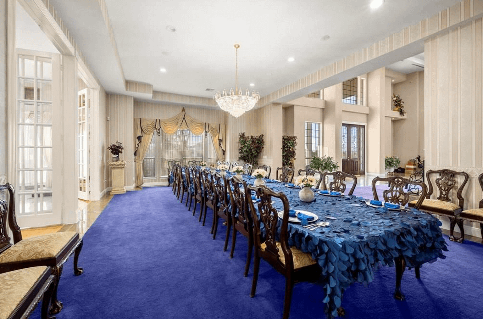 Massive Family Compound In Spring, Texas (PHOTOS)