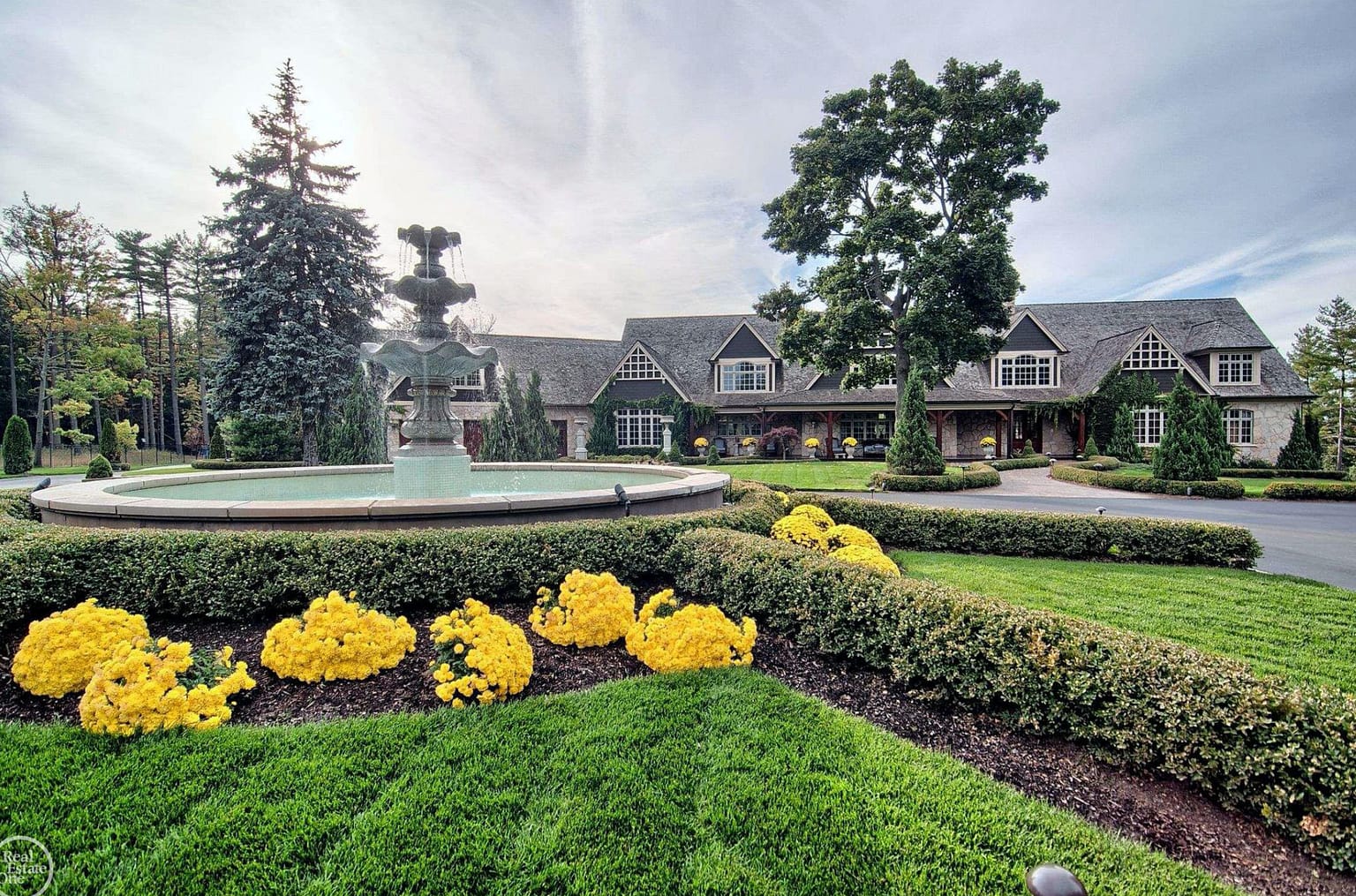 12 Acre Estate In Rochester, Michigan (PHOTOS)