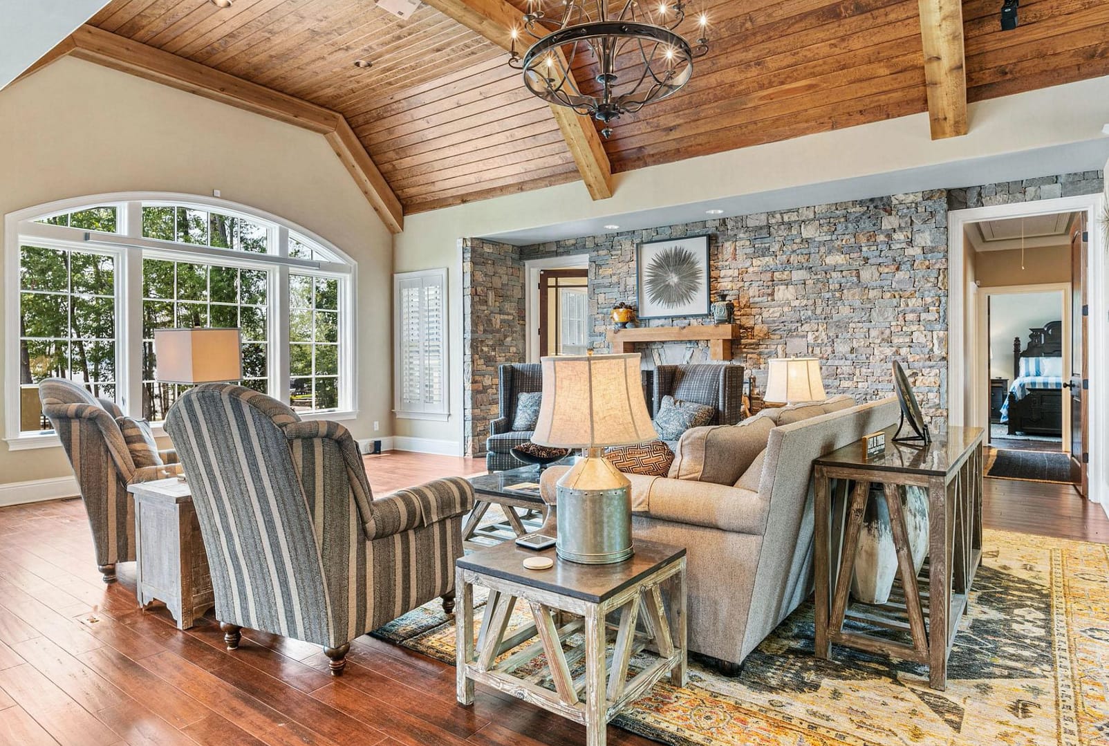 Shingle & Stone Lakefront Home In Georgia (PHOTOS)