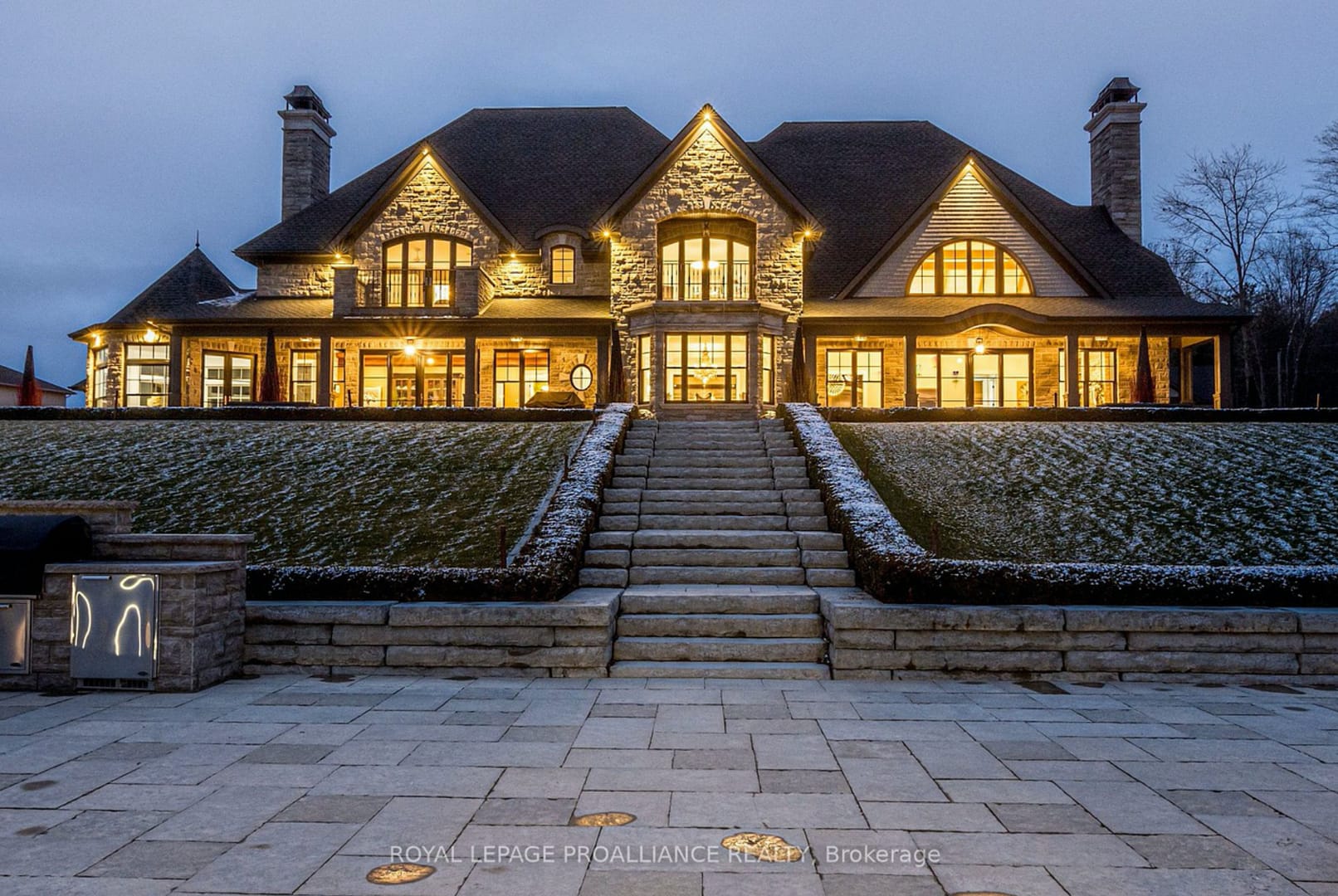 Waterfront Canada Home With Mini Indoor Hockey Rink (PHOTOS)