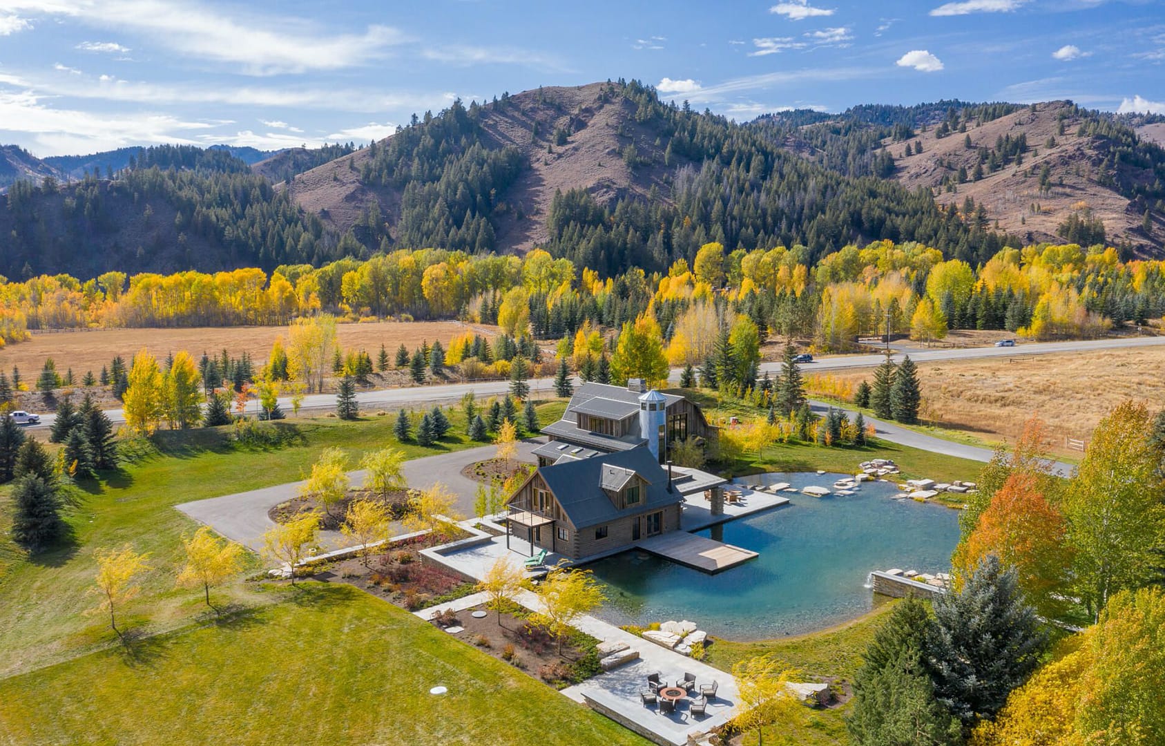 11 Acre Estate In Sawtooth City, Idaho (PHOTOS)