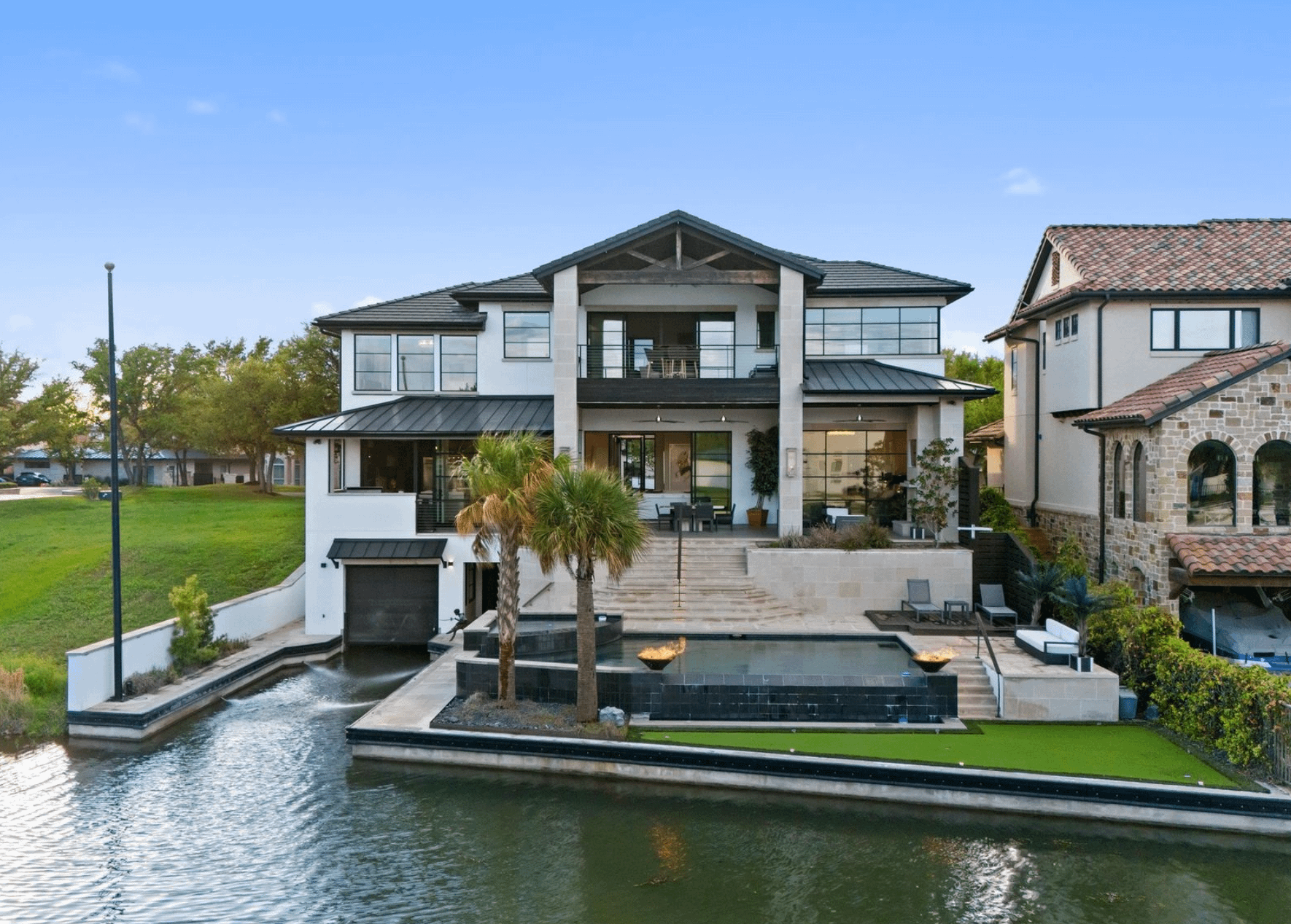 Lakefront Texas Home With Boat Garage Lists For $6 Million