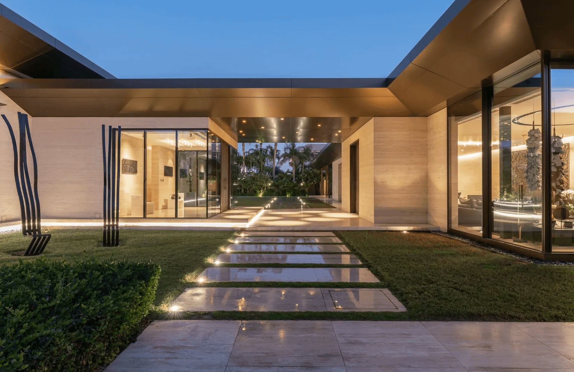 $125 Million Modern Home In Dubai (PHOTOS)