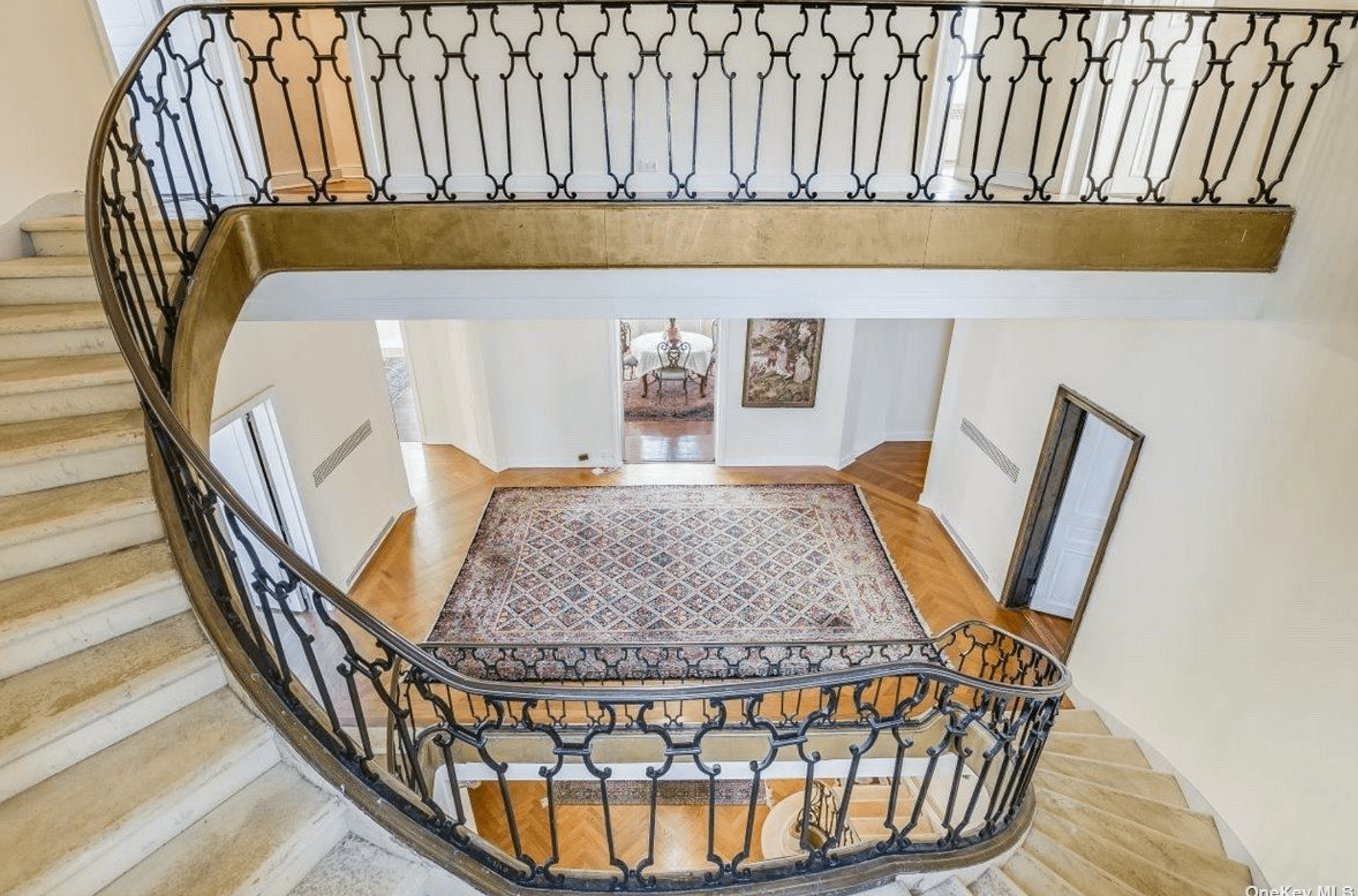 Historic Long Island Home (PHOTOS + FLOOR PLANS)