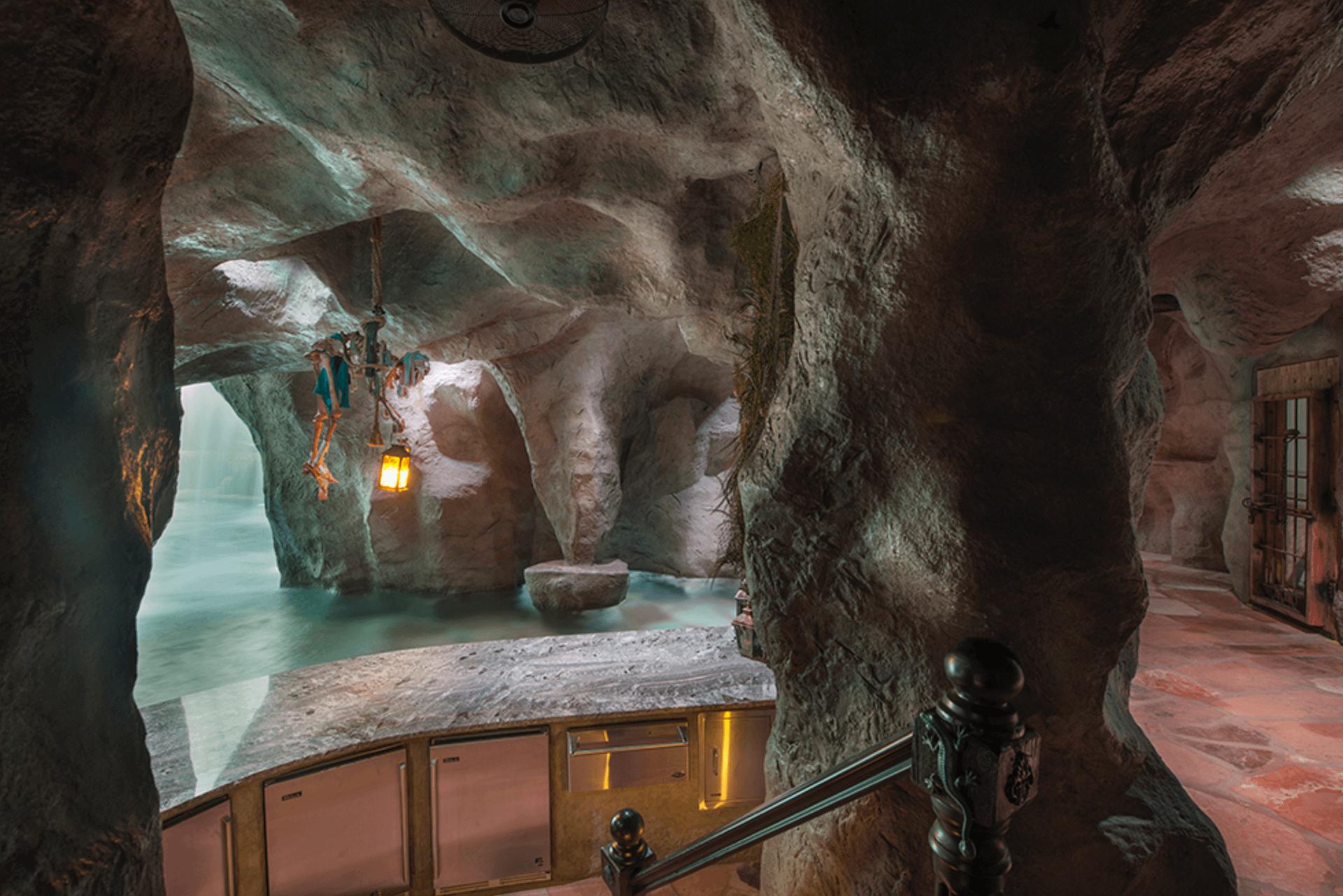 Amazing Million Dollar Pirate-Themed Pool (PHOTOS + VIDEO)