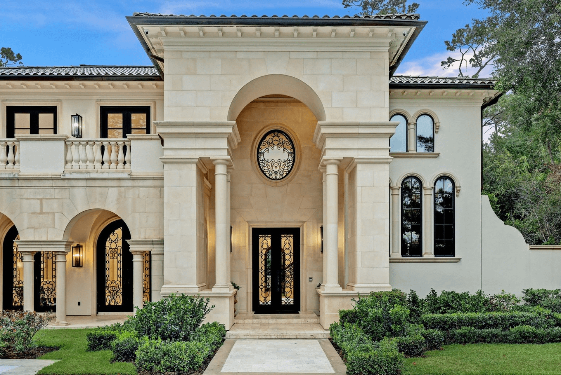 10,000 Square Foot Home In Houston, Texas (PHOTOS)