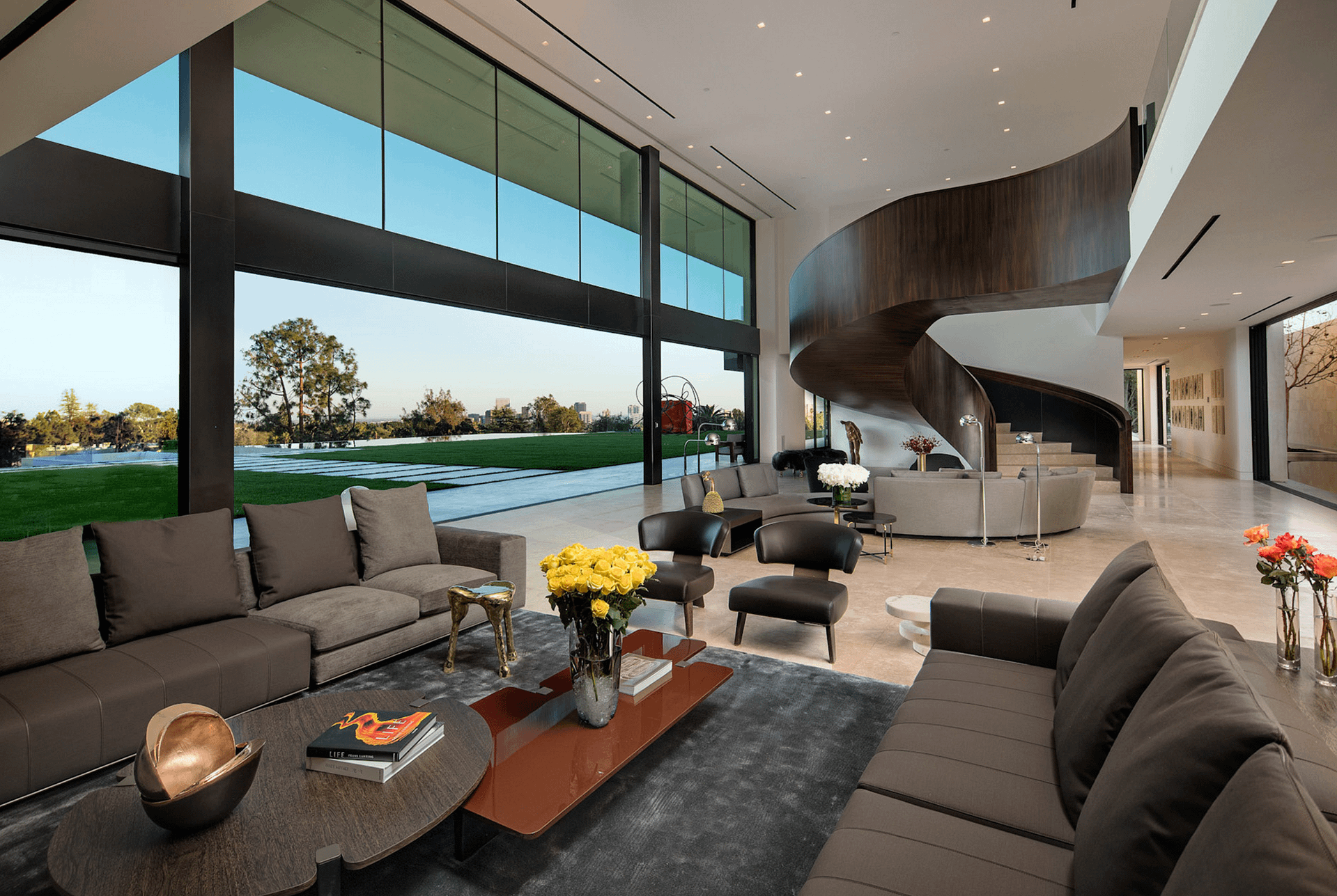 Inside Beyonce & Jay-Z's Bel Air Mega Home (PHOTOS)