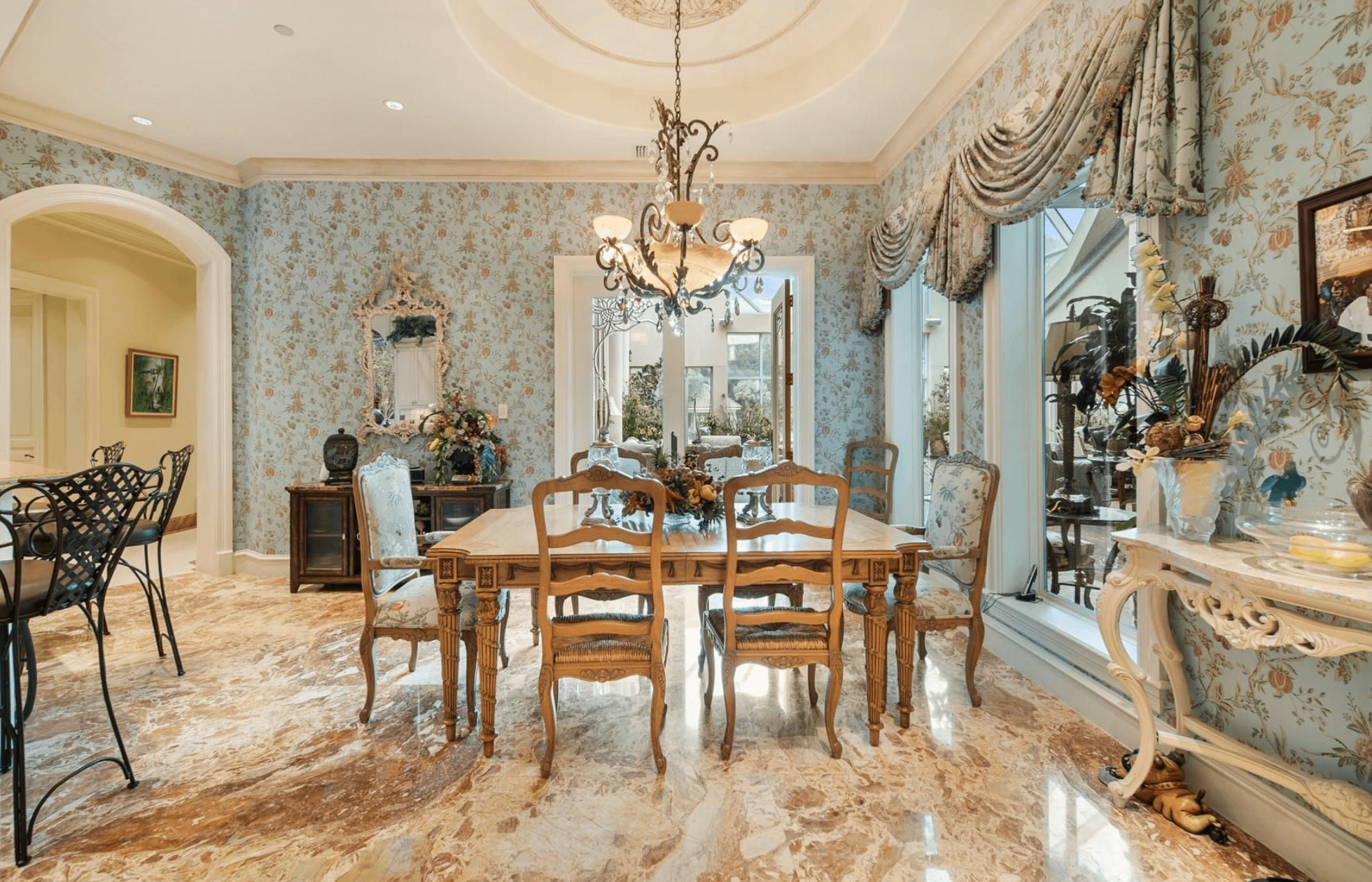 George Foreman's 29 Acre Texas Estate (PHOTOS)