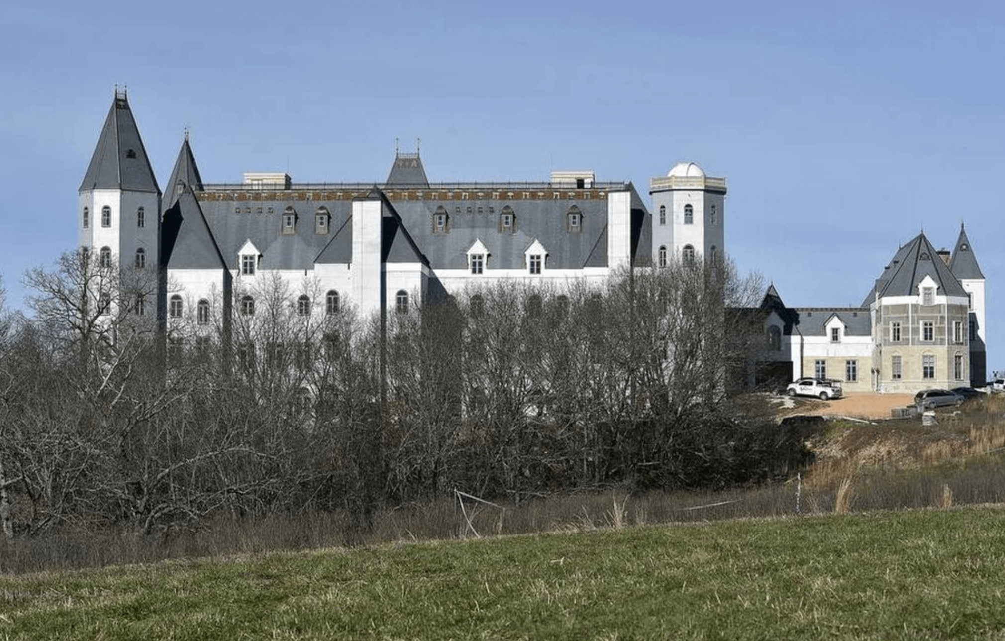 Pensmore - A 72,000 Square Foot Mega Home In Missouri