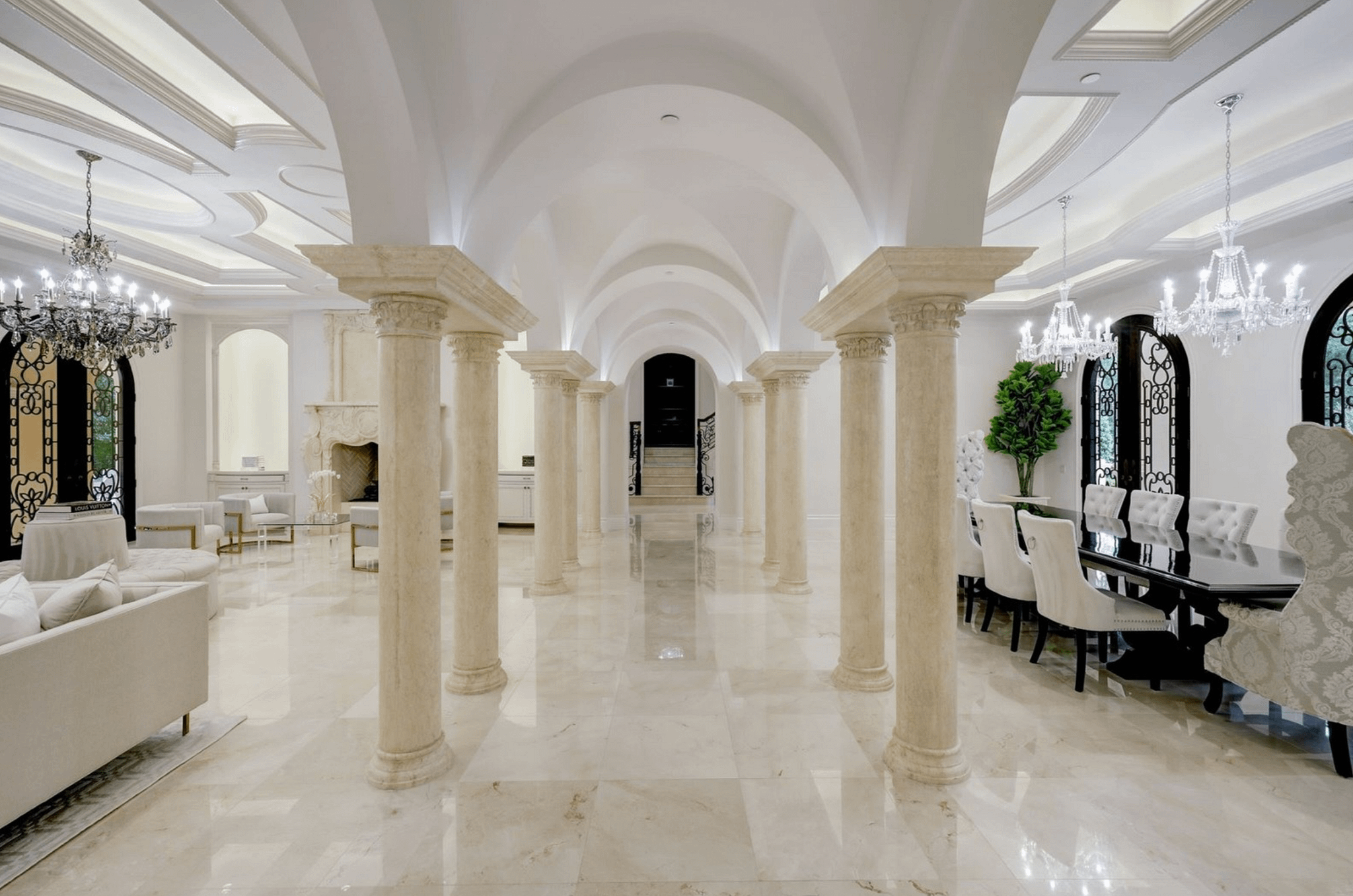 10,000 Square Foot Home In Houston, Texas (PHOTOS)