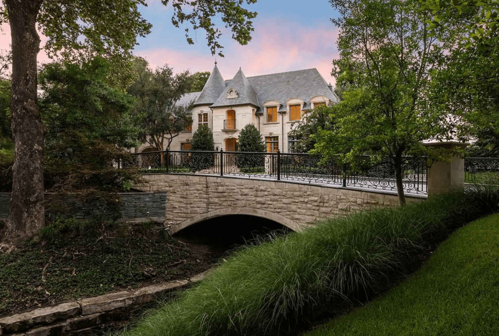 $8 Million French Style Home In Dallas, Texas (PHOTOS)