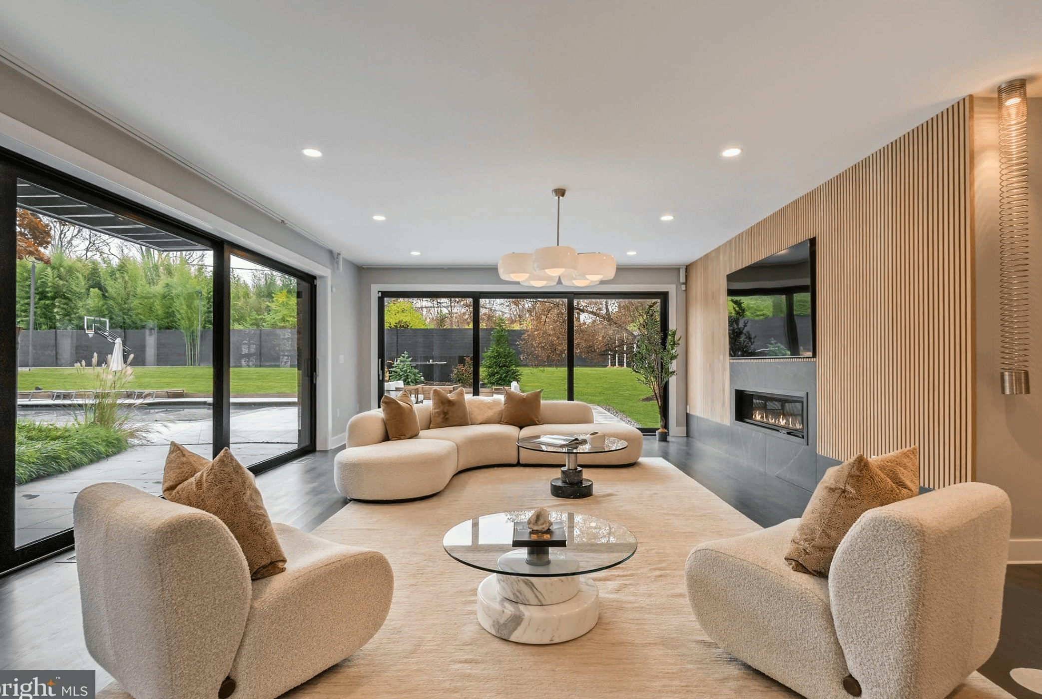 10k Square Foot Contemporary Home In Maryland (PHOTOS)