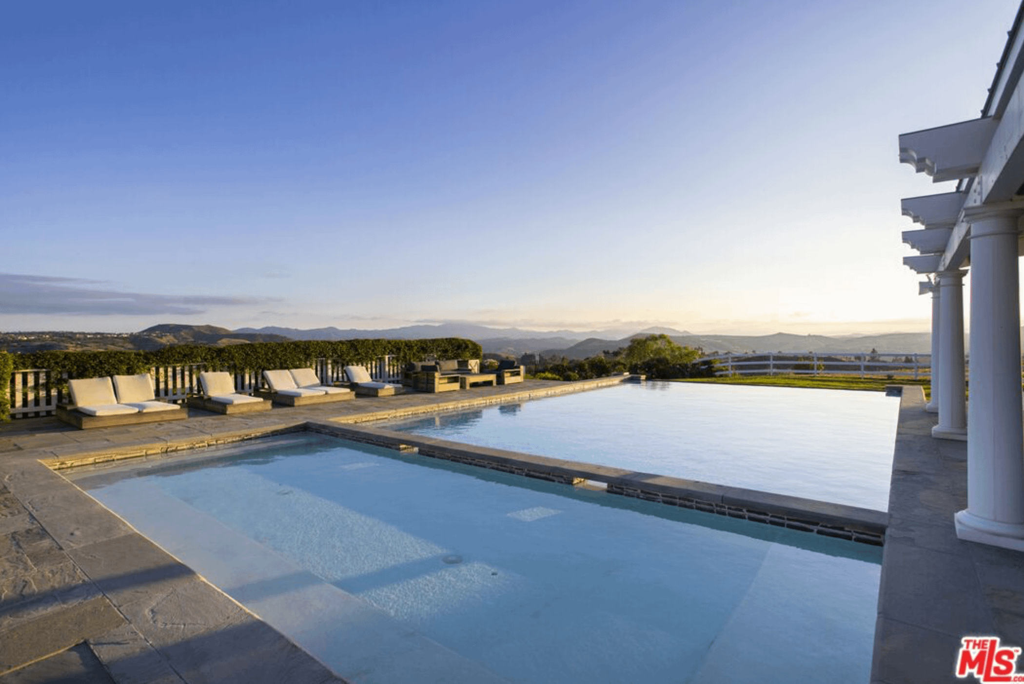 Jessica Simpson Lists California Home For $17 Million (PHOTOS)