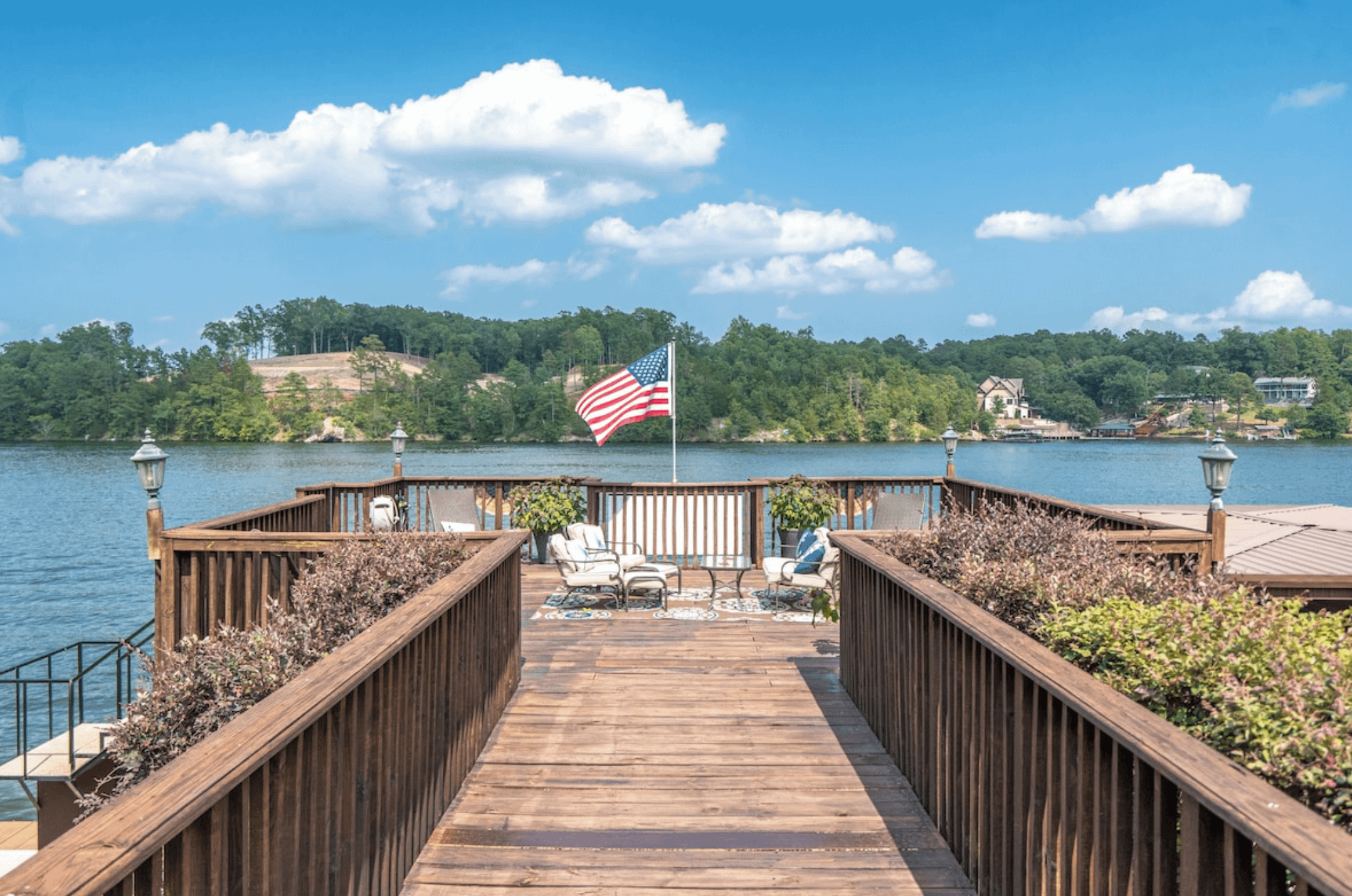 Dockzilla - A Luxury Lakefront Rental In Arkansas (PHOTOS)