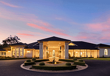 Larry "House's" REALLY big house! - Homes of the Rich