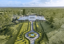 Larry "House's" REALLY big house! - Homes of the Rich