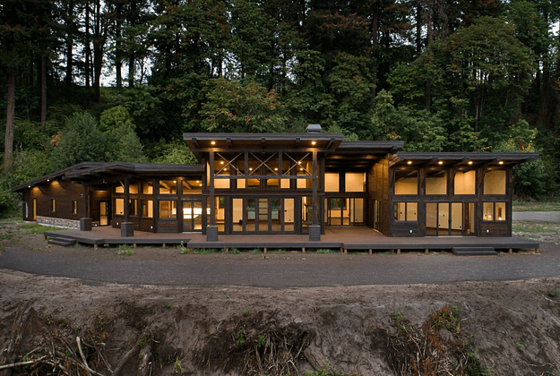 Contemporary Riverfront New Build In Washington (PHOTOS)