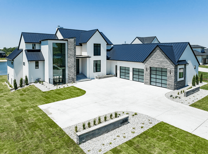 $1.95 Million New Build In Wichita, Kansas (PHOTOS)