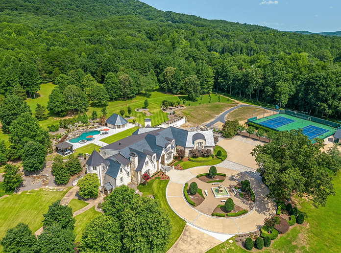 Amazing 58 Acre Estate In Dalton, Georgia With Guest House