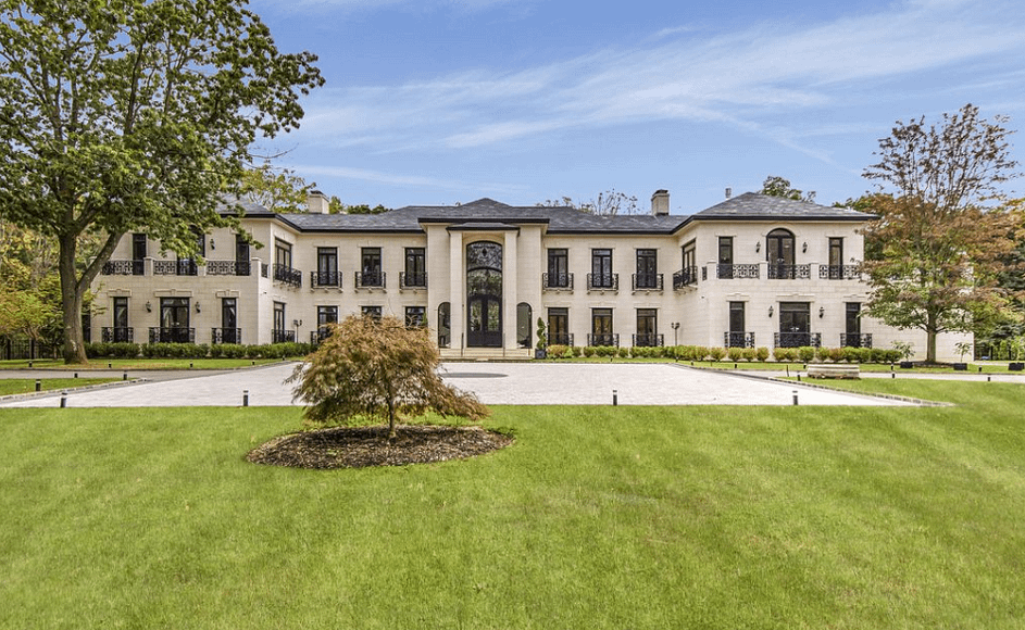 Newly Built Mansion In Matinecock, New York - Homes of the Rich