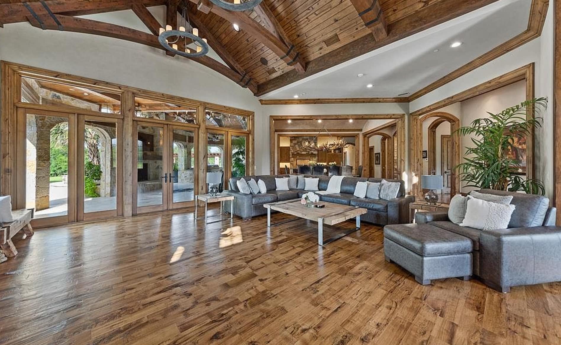18 Acre Sports Lover's Paradise In Lucas, Texas (PHOTOS)