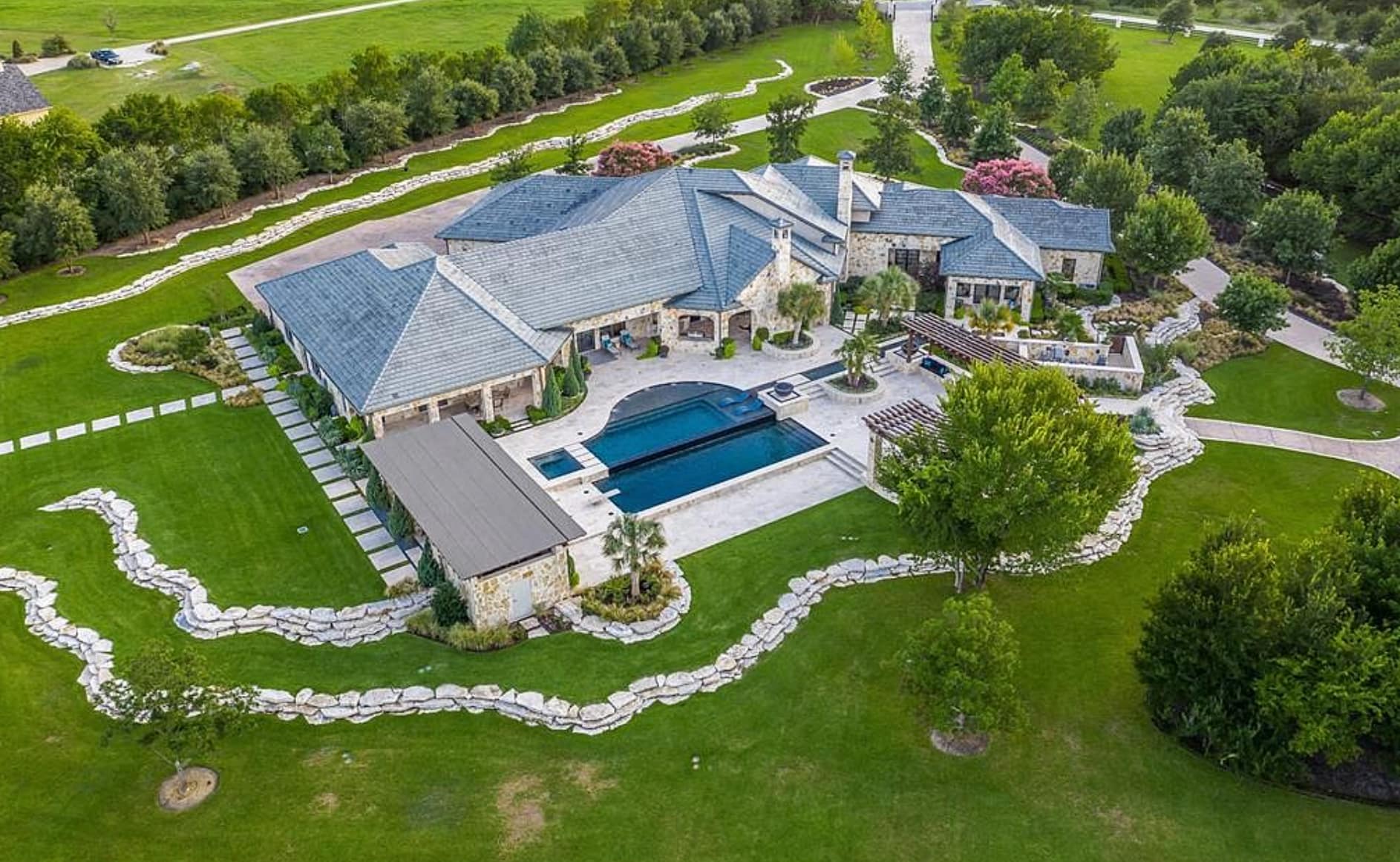 18 Acre Sports Lover's Paradise In Lucas, Texas (PHOTOS)