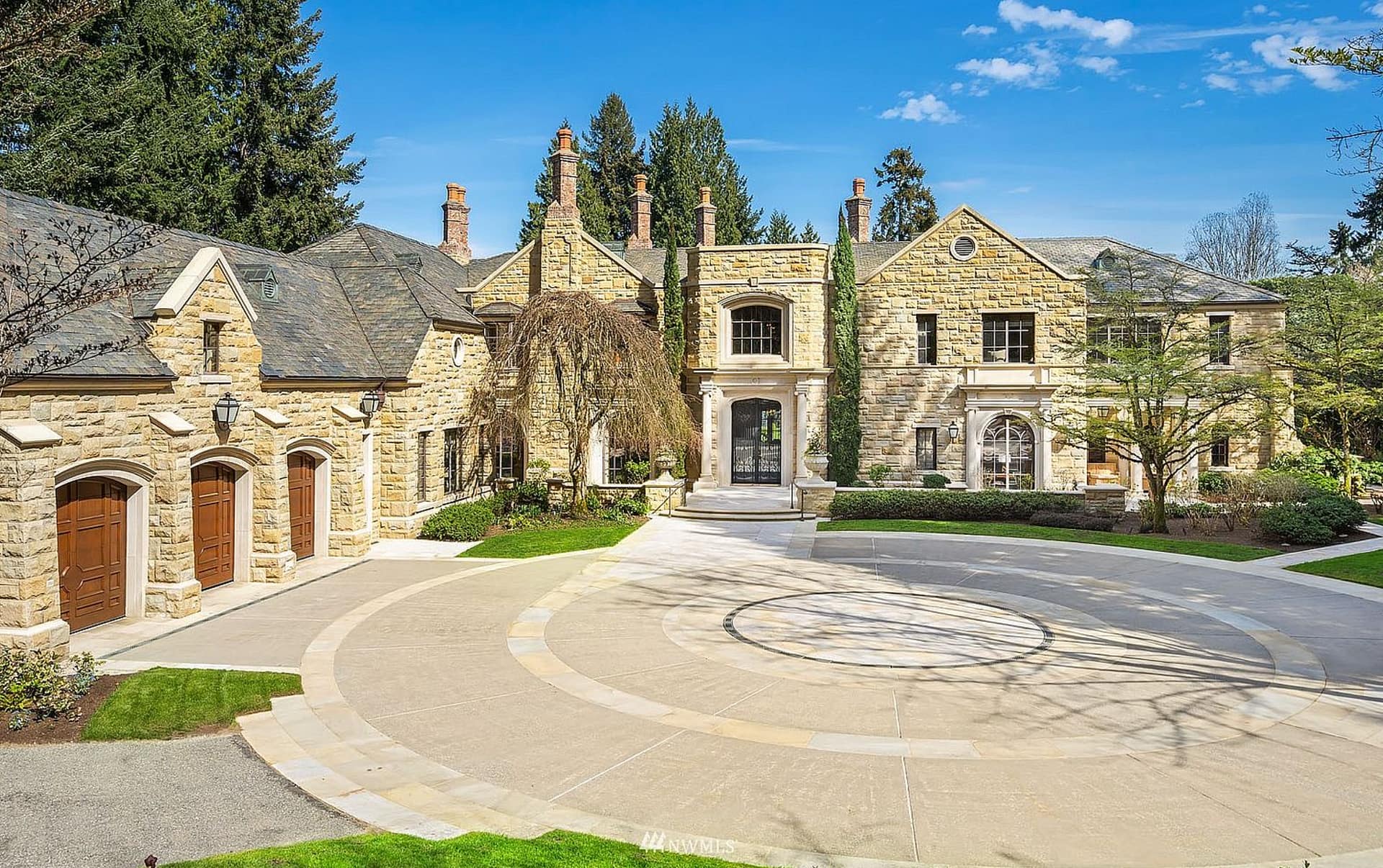 $70 Million Lakefront Estate In Hunts Point, Washington