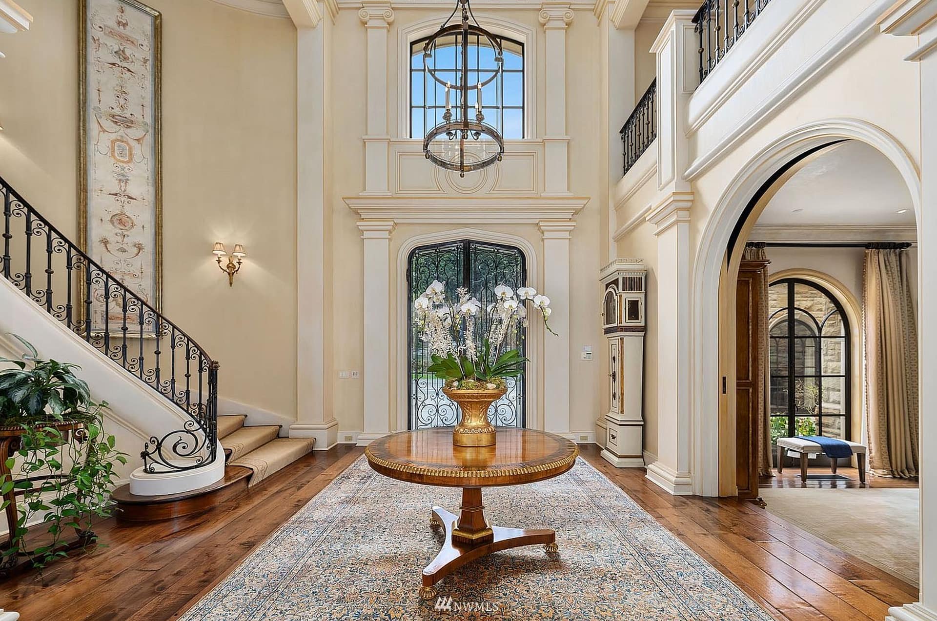 $70 Million Lakefront Estate In Hunts Point, Washington
