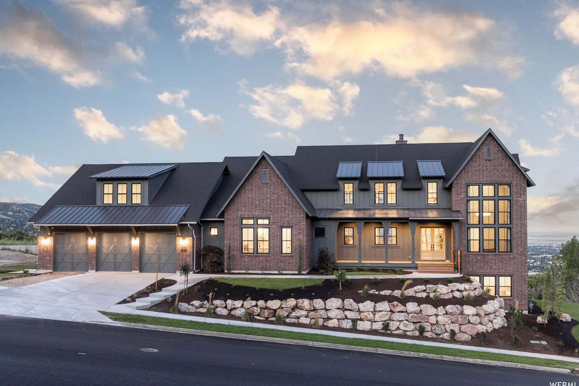 $3 Million New Build In Bountiful, Utah (PHOTOS + 3D TOUR)