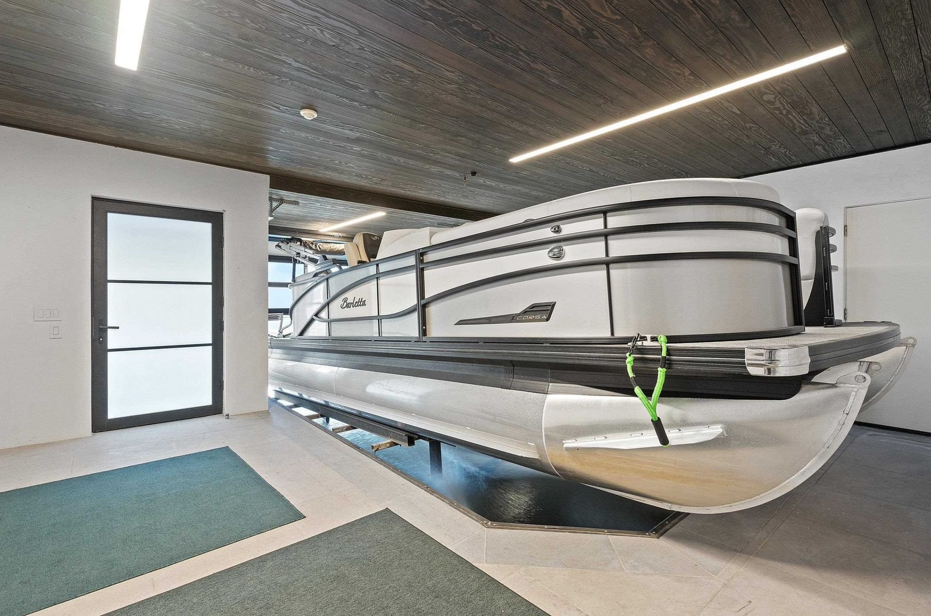 Lakefront Texas Home With Boat Garage Lists For $6 Million