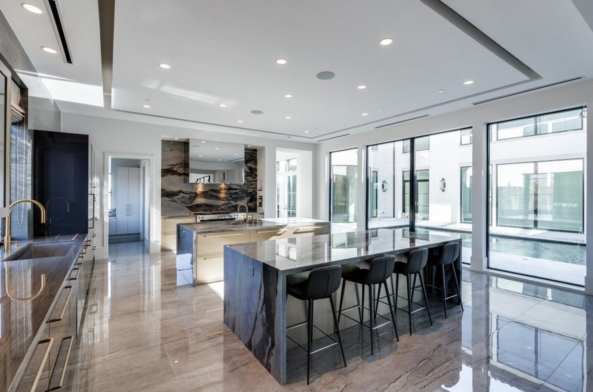 Texas Home With Swanky Interior Lists For $7 Million