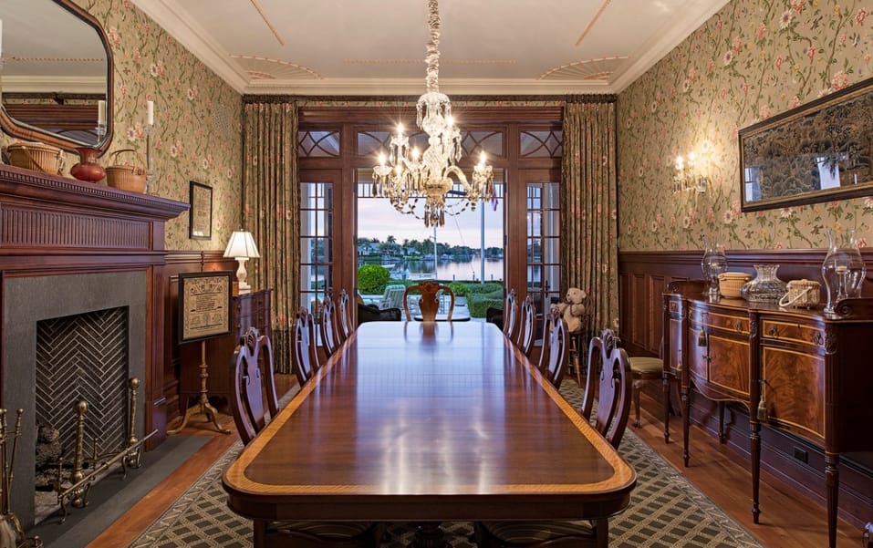 $19.5 Million Waterfront Mansion In Naples, FL - Homes of the Rich