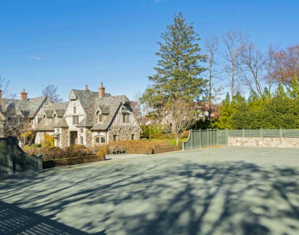 $30 Million English Tudor Stone Mansion In Kings Point, NY - Homes of ...