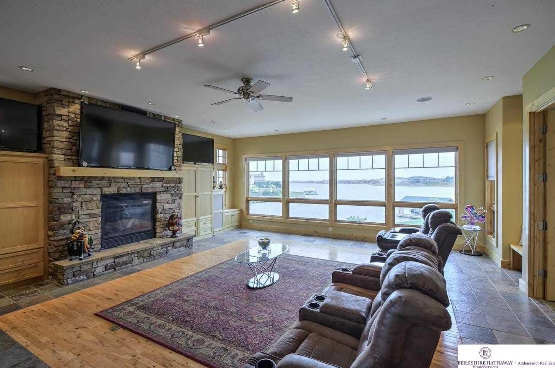 Lakefront Home With Indoor Pool & 24-Car Garage (PHOTOS)