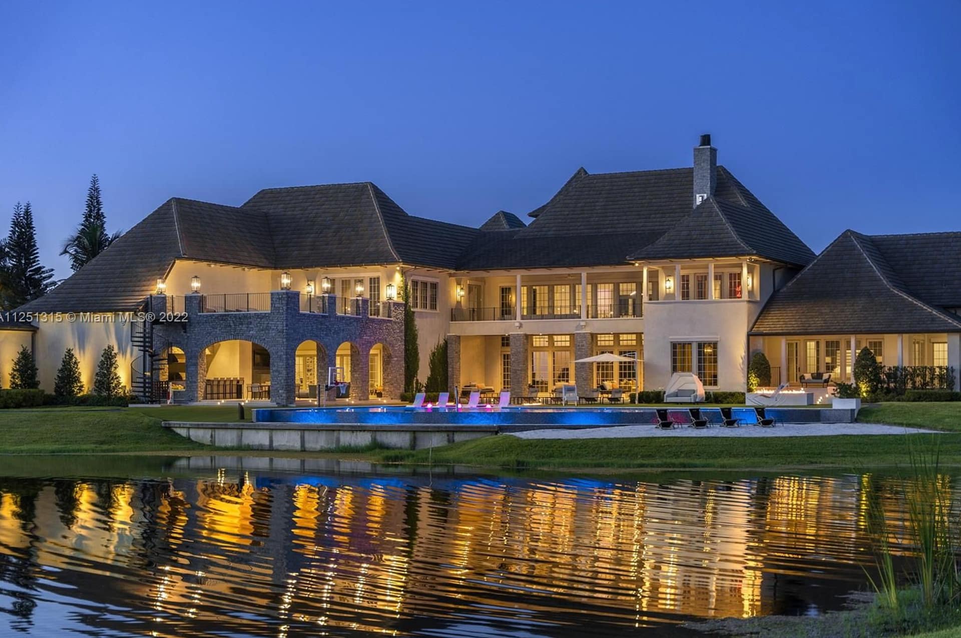 Incredible $47 Million Florida Compound (PHOTOS)