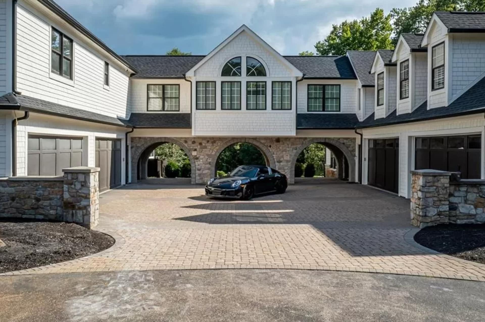 18,000 Square Foot Indiana Home With Massive Garage (PHOTOS)