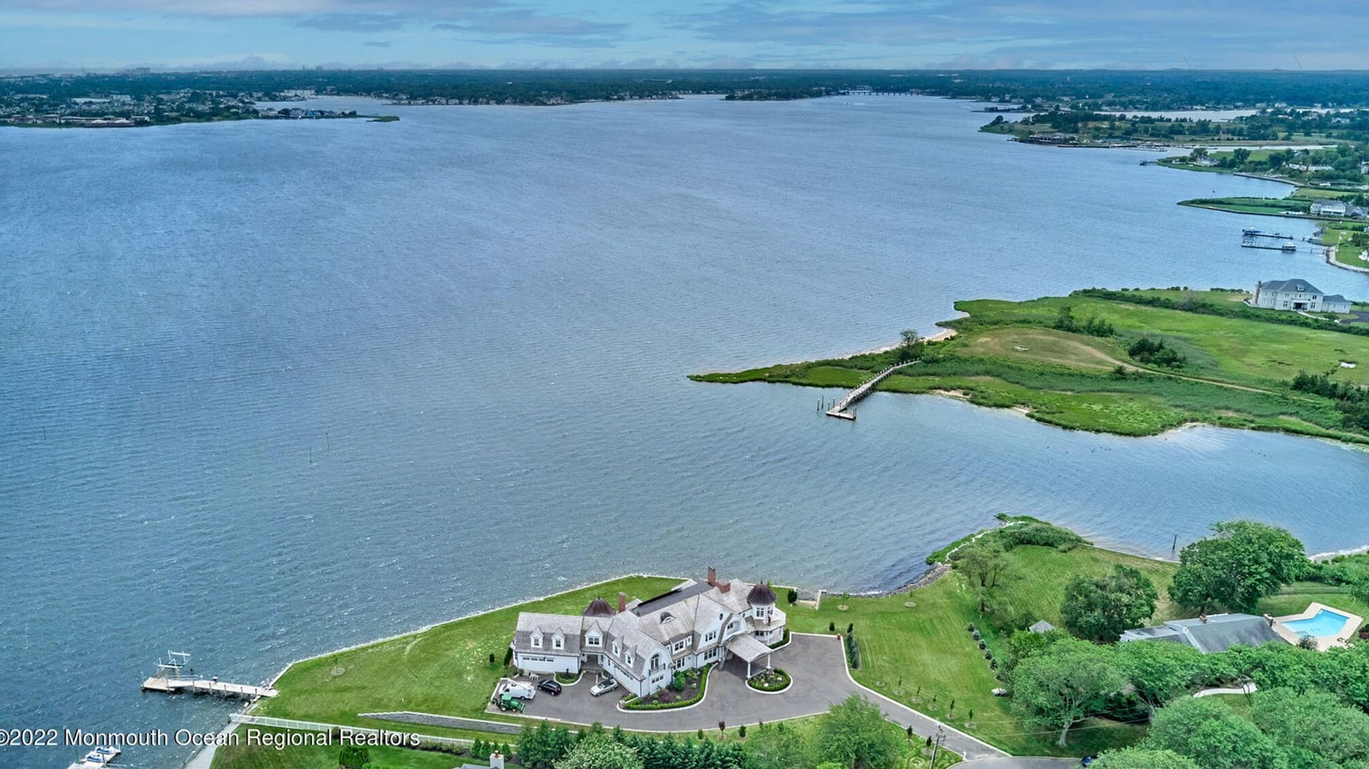 $7.95 Million Waterfront New Build In Rumson, New Jersey (PHOTOS)