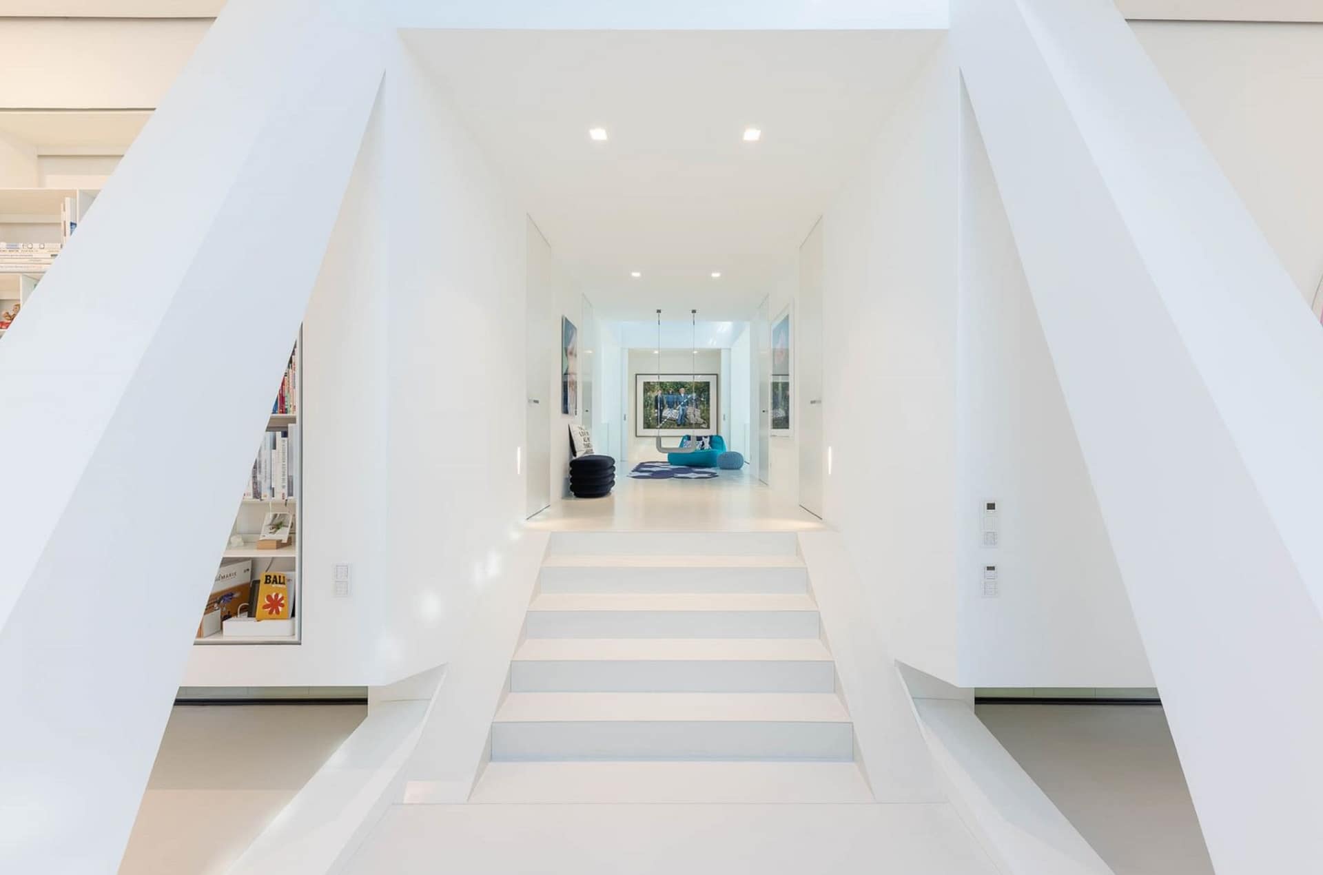 Modern Home In Germany With Indoor Pool (PHOTOS)