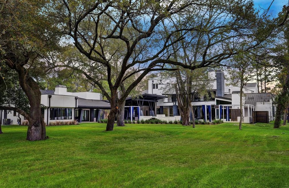 Newly Built Contemporary Style Mansion In Houston, Texas - Homes of the ...