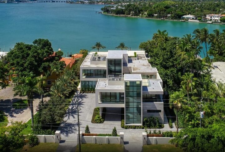 $32 Million Contemporary Style Waterfront New Build In Miami Beach ...