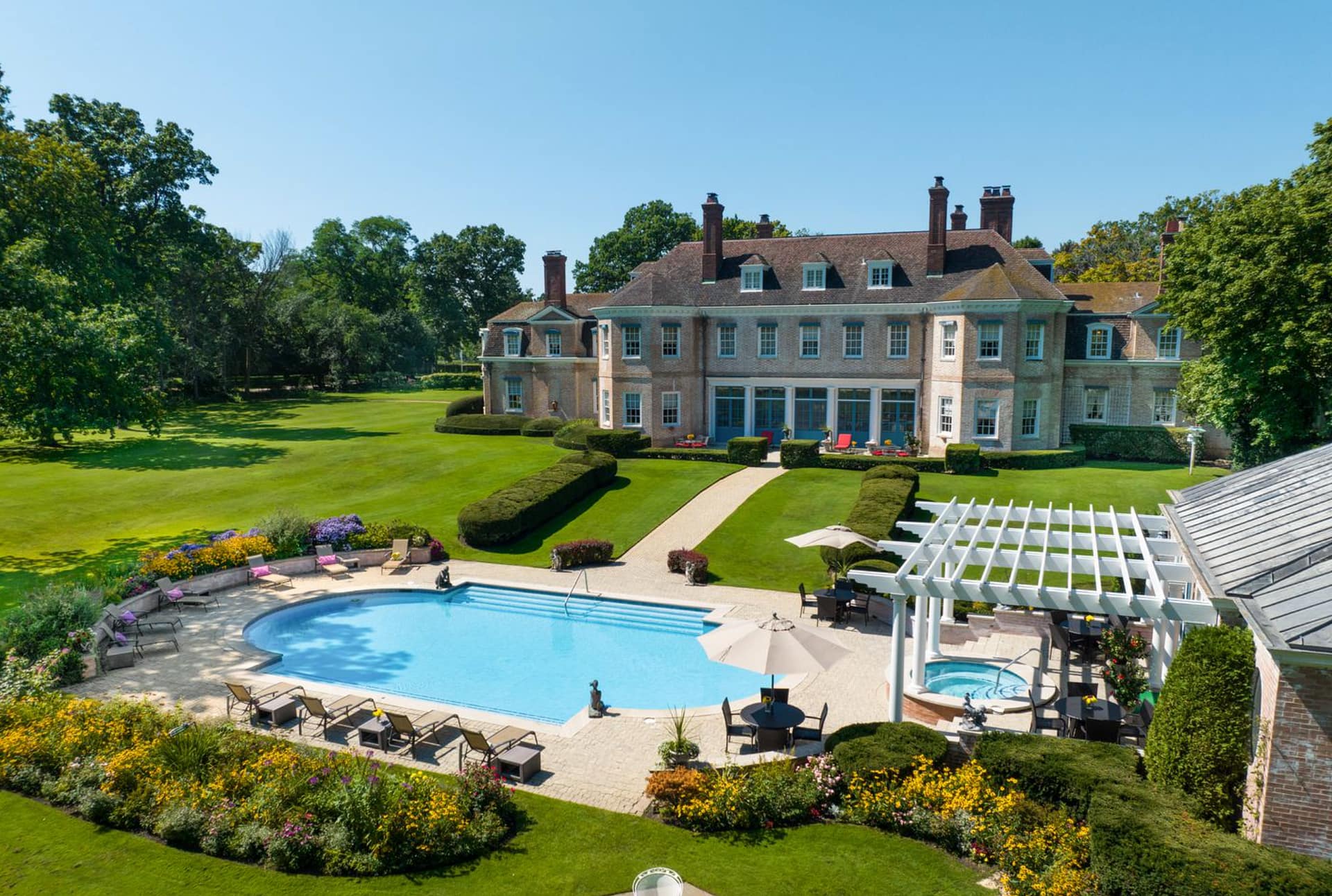 $10 Million Historic Home In Lake Forest, Illinois (PHOTOS)