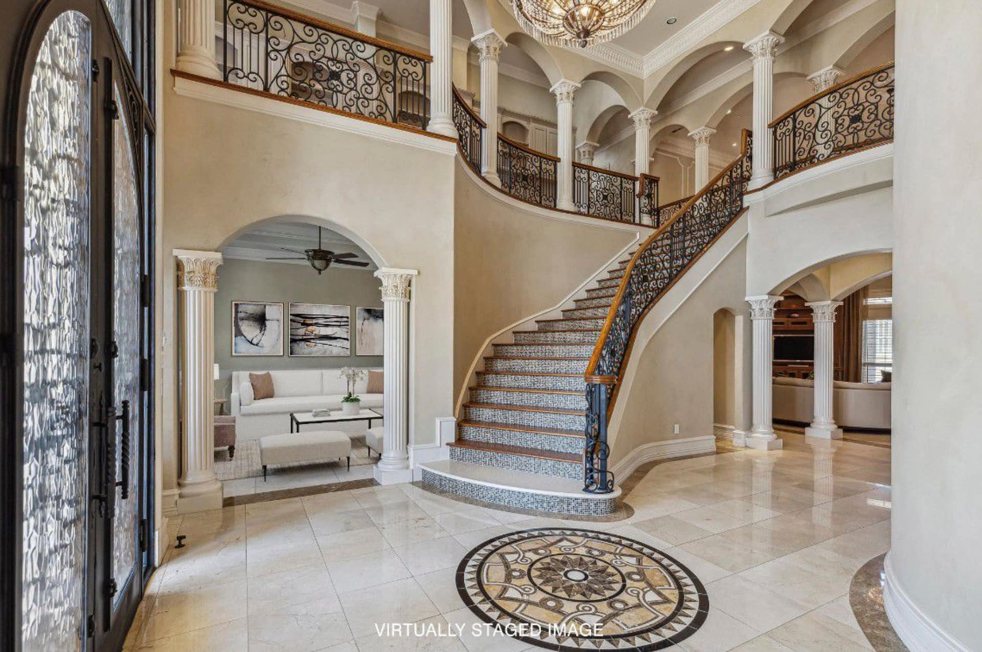 Texas Home With Indoor Racquetball Court (PHOTOS)