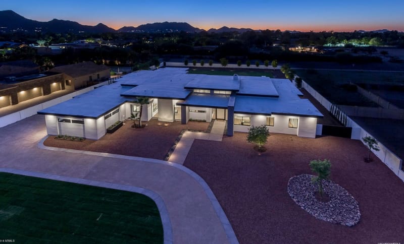 $3.8 Million Modern New Build In Paradise Valley, Arizona - Homes of ...