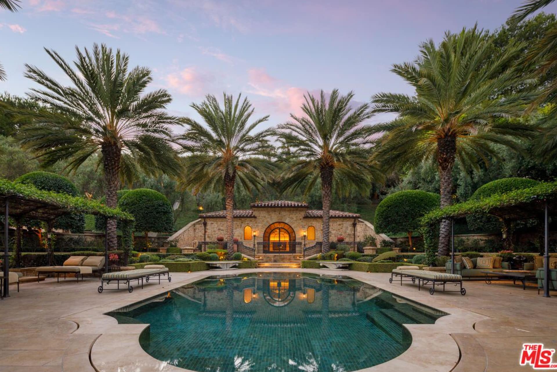 $47 Million Tuscan Style Home In Beverly Hills (PHOTOS)