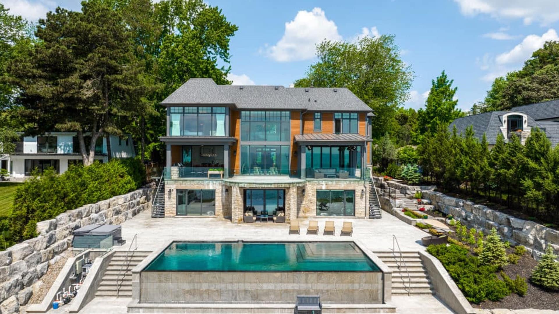Lakefront Home With Infinity Pool & Tennis Court (PHOTOS)