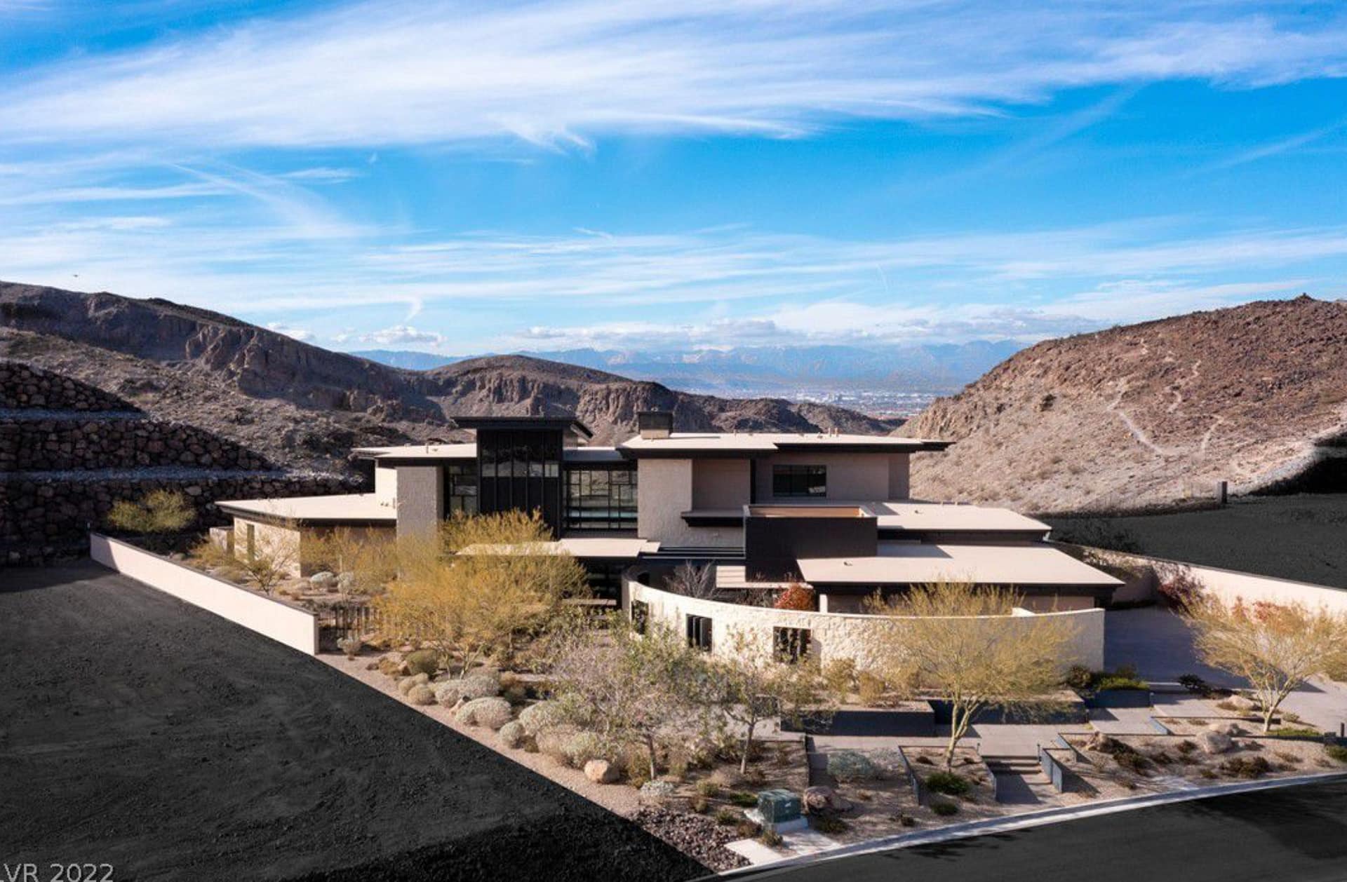 $8 Million Contemporary Home In Nevada (PHOTOS)