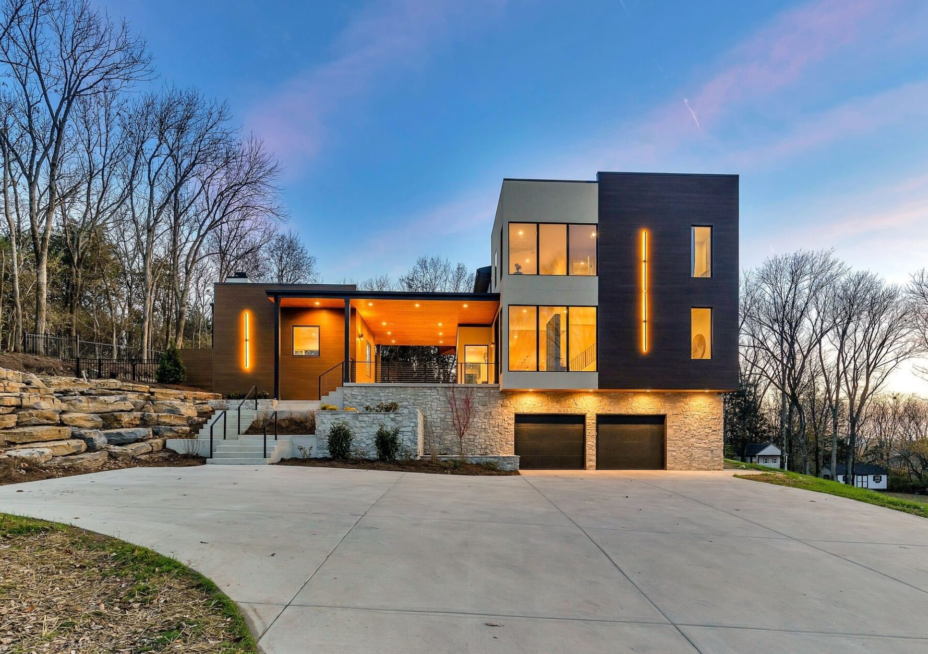 Modern New Build In Nashville, Tennessee (PHOTOS)