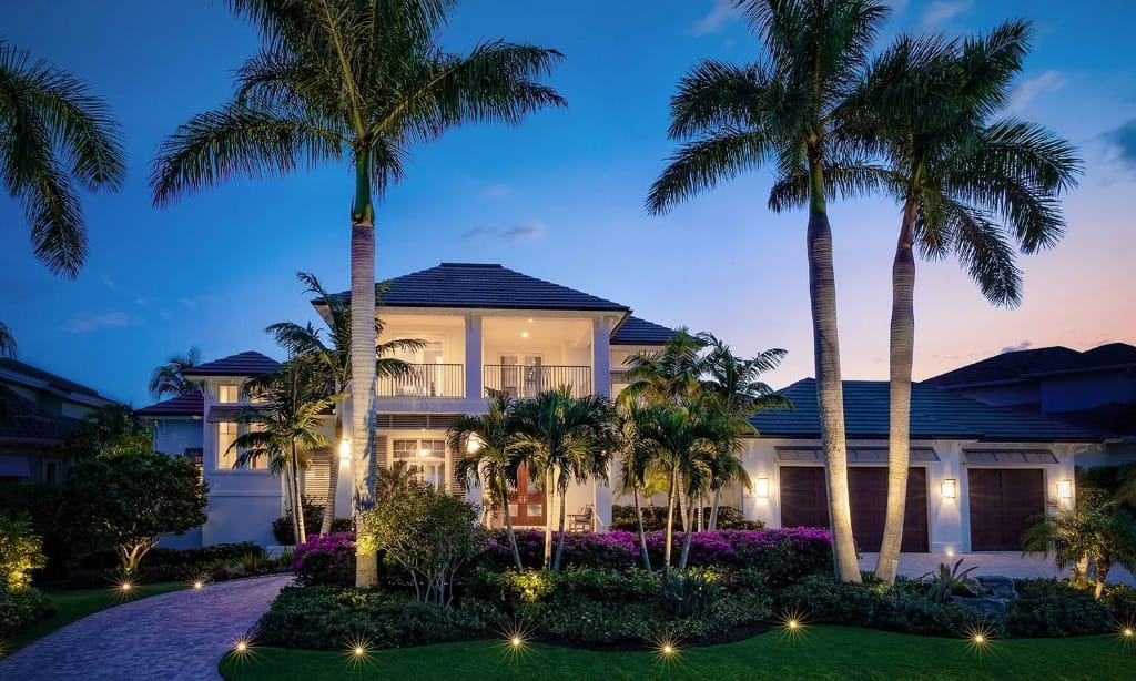 Luxury Waterfront Home In Naples, Florida - Homes of the Rich